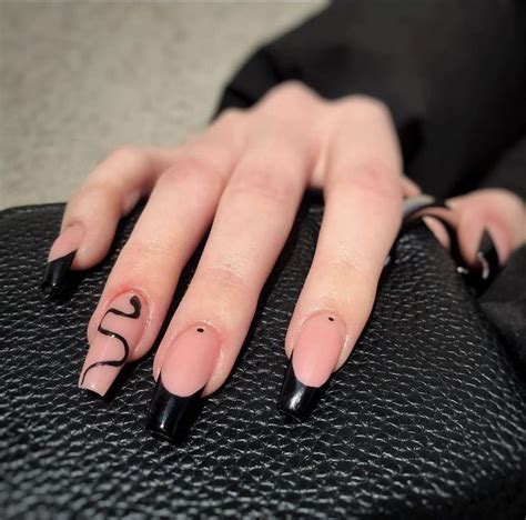 Nails ♡ Swag Nails Edgy Nails Short Acrylic Nails