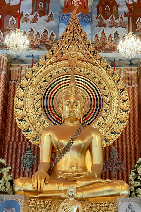 ชมวัดไทย พระพุทธนรสีห์ตรีโลกเชฏฐ์ มเหธิศักดิ์