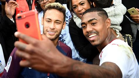 Bordeaux Malcom Avec Neymar à La Coupe Du Monde