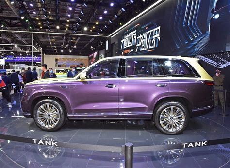 تانک 800؛ رولز رویس کالینان چینی از راه می رسد عکس