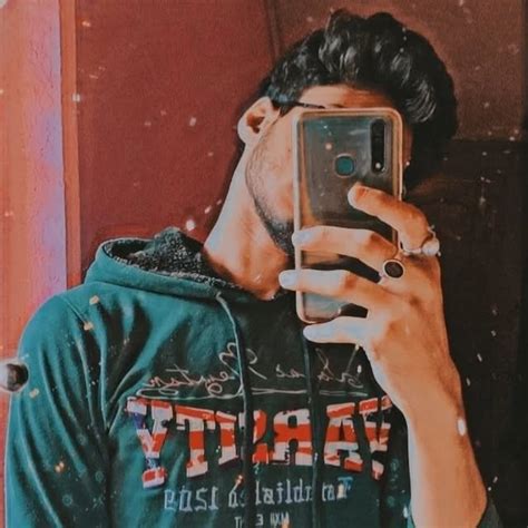 𝔸ℝℂℍ𝕀𝕊𝕄𝔸ℕ ℂℍ𝔸𝕂ℝ𝔸𝔹𝕆ℝ𝕋𝕐 Archisman04 • Threads Say More