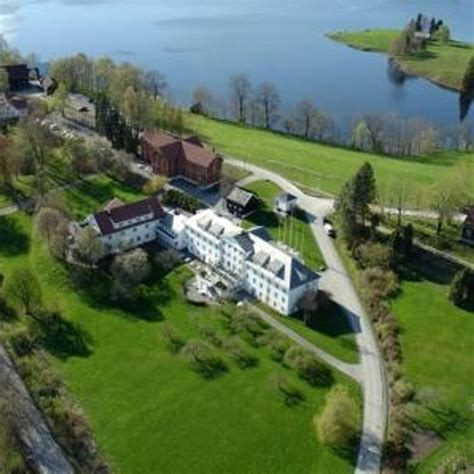 Et Historisk Knutepunkt For Konferanser Mat Og Kultur Ved Semsvannet I