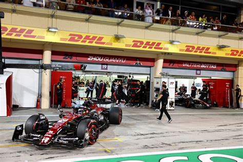 Live F1 Bahrain Gp 2025 Free Practice 2 Live [times And Photos]