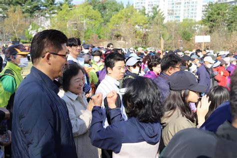 인재근 on Twitter 도봉의 허파 초안산 과 도봉의 젖줄 우이천 에서 2023년의 봄을 맞이하는 다양한 행사가