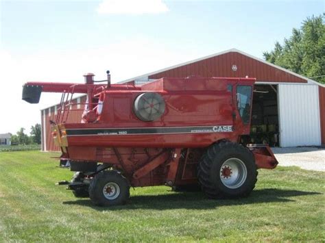Case Ih 1460 Axial Flow Combine International Tractors Case Ih International Harvester