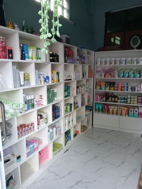 Lin Lat Eain Cosmetics And Lin Lat Eain Cosmetics And Fancy