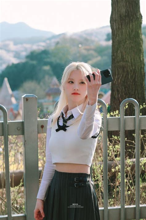 Pin Oleh Sonenabits Di 이달의소녀 Di 2024