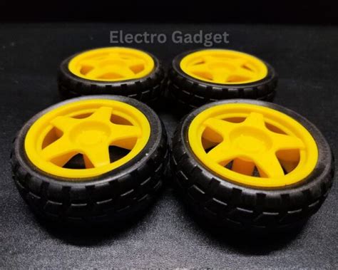 Obstacle Avoidance Robot Using Raspberry Pi Pico
