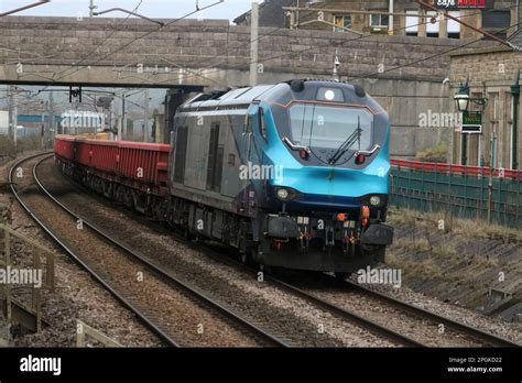 Stadler Rail Uk Light Class 68 Diesel Electric Loco 68027 Transpennine Express Livery Carnforth