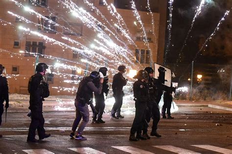 Несколько дней во Франции бушуют беспорядки из за убийства подростка полицейским Dymontiger