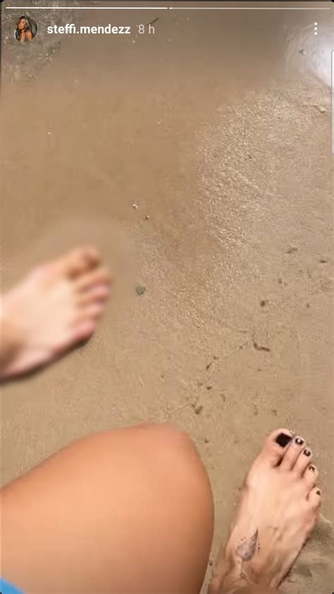 Steffi Méndezs Feet