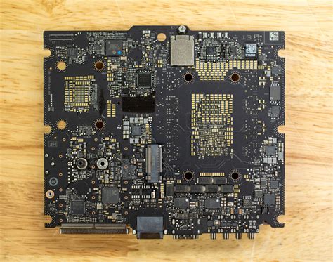 Nvidia Dgx Spark レビュー データセンターの機能をデスクトップにもたらす Ai アプライアンス