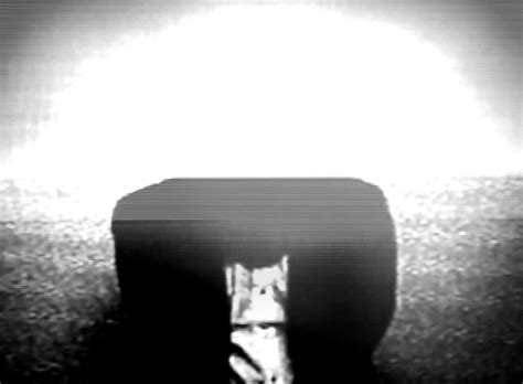 Flickering Light 陳界仁