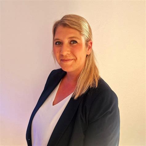 Vanessa Leeb Fandb Manager Leonardo Hotels Xing