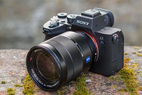 Sony Was The First To Produce Mirrorless Cameras