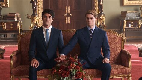 Gli Amori La Carriera La Gavetta Chi Sono Taylor Zakhar Perez E Nicholas Galitzine Le Star