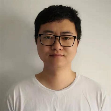 樊东东简历腾讯高级web前端工程师樊东东受邀参会演讲活动家