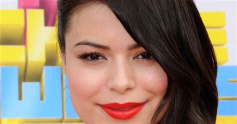 Miranda Cosgrove Cute Smile Photos Actresszoneblogest