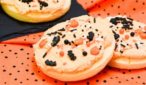 Halloween Lofthouse Cookies ⋆ Sugar Spice And Glitter