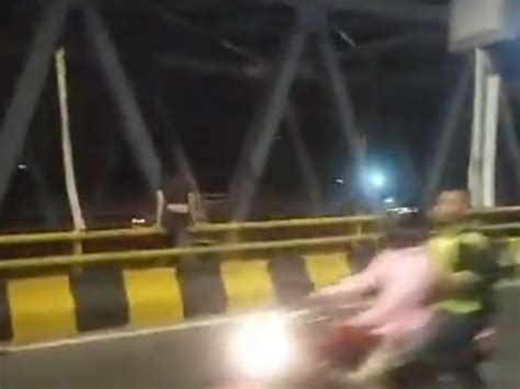 Viral, Warga Gagalkan Aksi Percobaan Bunuh Diri Remaja Putri di Jembatan Suhat Kota Malang ...