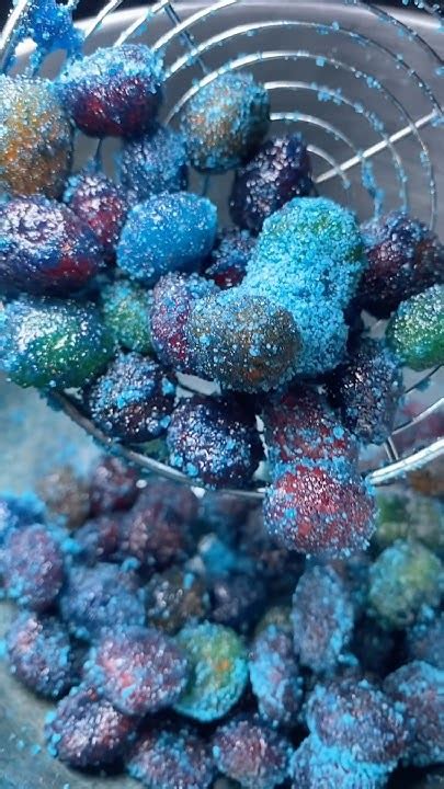 Blue Razz Sour Gushers 🌀 Gushers Blueraspberry Youtube