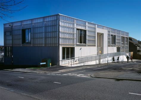 London Youth Centre By Rcka Features Translucent Polycarbonate Facade