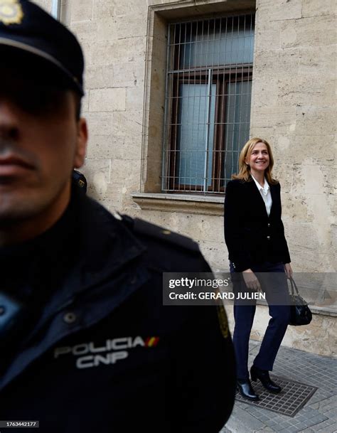 Spanish Infanta Cristina Arrives At The Courthouse Of Palma De News