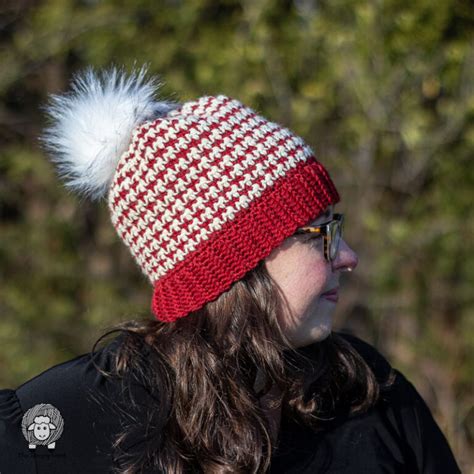 Easy Free Houndstooth Crochet Hat Pattern