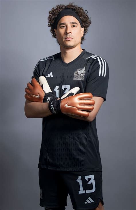 Memo Ochoa ꒷꒦︶ Seleccion Mexicana De Futbol Imagenes De Deportes