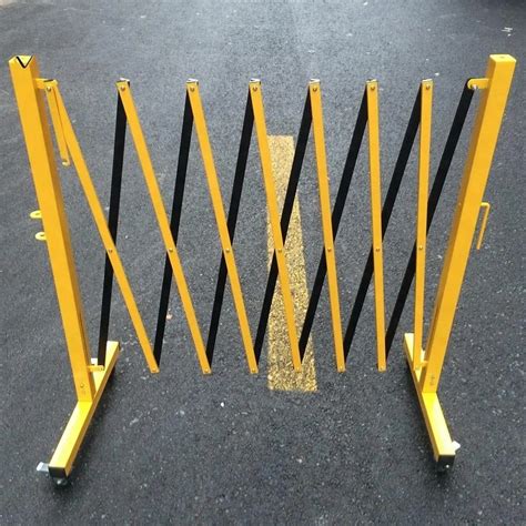 Expandable Metal Barricade 11 Feet Red And White Portable Safety