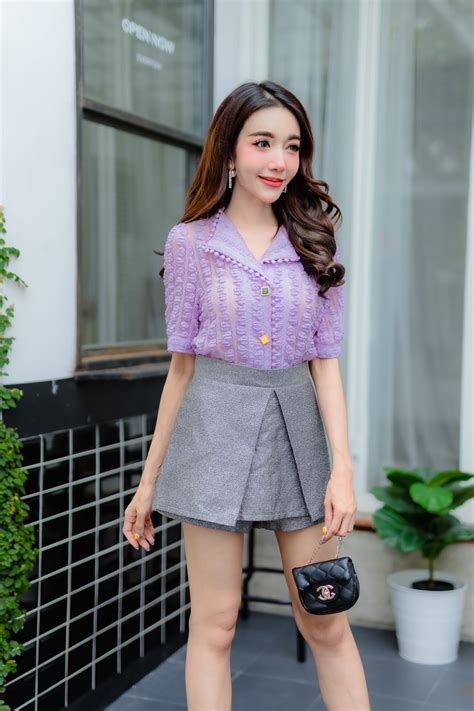 เสื้อสไตล์ Korea แต่งกระดุมอลังการ อก30 38 Loveladyyy จำหน่ายชุดไทย เดรสผ้าไทย เสื้อลูกไม้