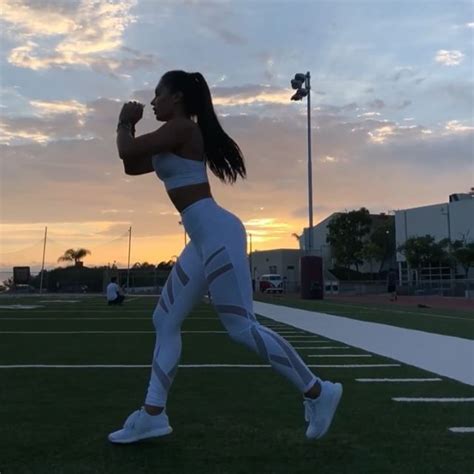 6 708 отметок «Нравится 79 комментариев — Ashley Flores