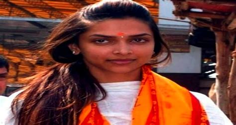 देखिए बॉलीवुड एक्ट्रेस के Oops Moments तस्वीरें देखकर नहीं झपकाएंगे