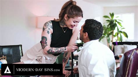 Fertility Doctor Fills His Client S Pussy With His Cum Redtube