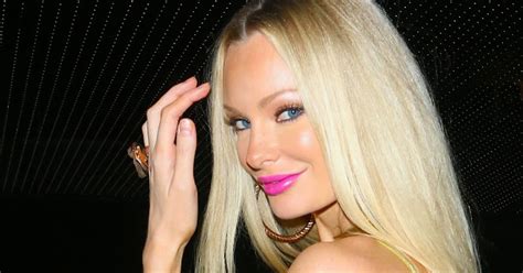 Sophie Turner Supersexy