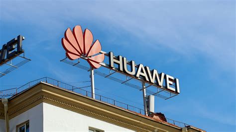 Huawei Patents Solid State Battery That Would Let You Road Trip From Miami To Maine On A Single