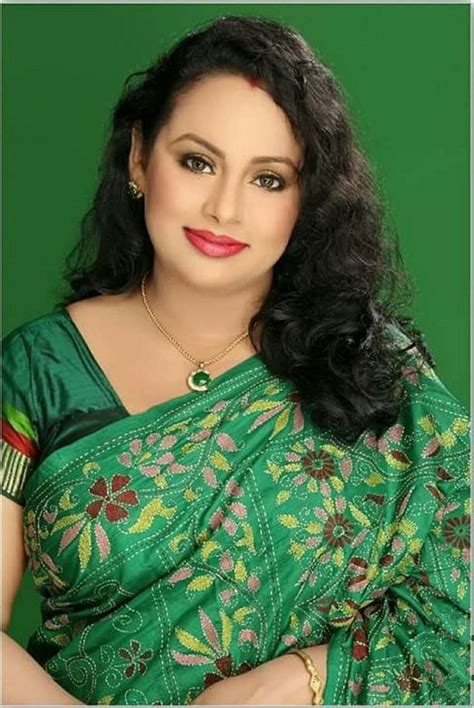 Pin By Manish On Fuunny Indian Beauty Beautiful Women Naturally Most Beautiful Indian Actress