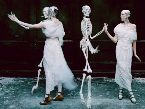 Agyness Dean In “spooky” By Tim Walker For Love Magazine Spring Summer 2015 Mashamorevna On
