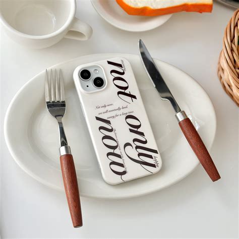 링고룸 [당일출발💛추가금x]아이폰 케이스 레터링 크림 투명 젤리 카드 하드 폰꾸 핑크 커플 생일 휴대폰 선물 여행 봄 여름 코디 변색없는 풀커버 12 13 14 15 프로