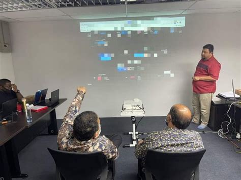 Tan Sri Dato Sri Sa Vigneswaran Telah Meninjau Gerak Kerja Prn Johor Malaysian Indian Congress