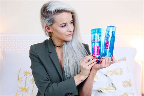 How I Get My Big Bouncy Hair Curls And Waves Inthefrow