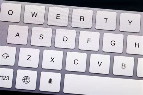 How Are Keys On The Computer Keyboard Arranged Explained Whatsabyte