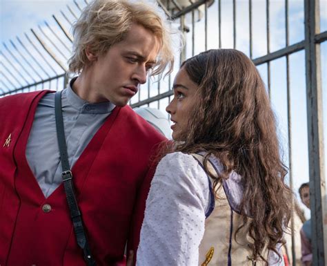 What Is Tom Blyths Natural Hair Colour Is He Blonde Tom Blyth Age Height And Capital