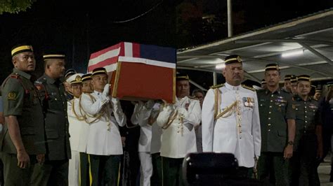 Jenazah Tun Mohamed Hashim Selamat Dikebumikan Buletin Tv3 Malaysia