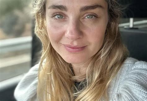 Socha Oficjalnie Otworzyła Sezon Tej Sukienki Nie Może Zabraknąć W Twojej Szafie Wiosną