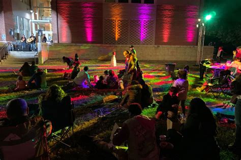 Arts Focus Lively Annual Dia De Los Muertos Celebration Today