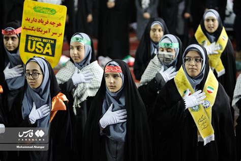 تجمع دانش‌آموزی دختران فاطمی در حمایت از مردم غزه خبرگزاری فارس