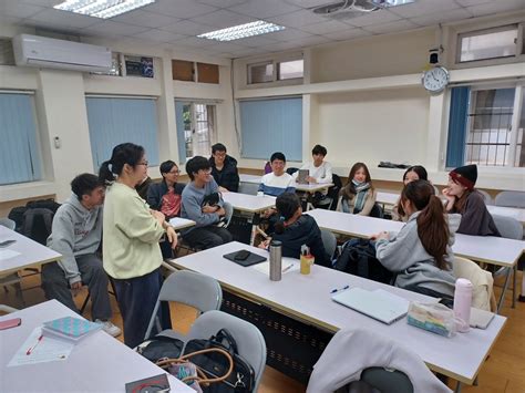 中央大學生醫系導入易晨智能ai英語平台 強化emi教學與競爭力 觀傳媒