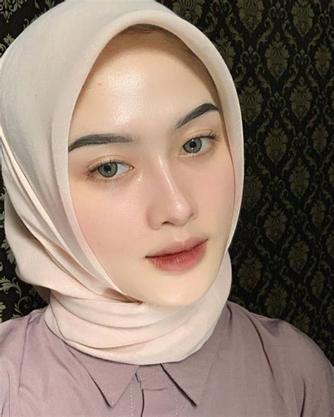 Pin Oleh Rose White Di Make Up Ideas Inspirasi Riasan Riasan Wajah