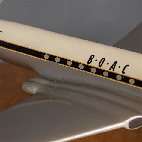 20th Century Boac Comet 4 Aluminium Airplane Model C1950 — Dee Zammit